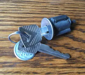 FE554 FORD Ignition Switch Lock Keys Hurd Nos